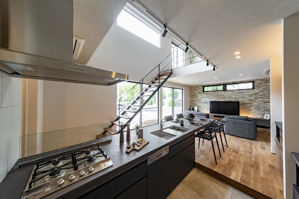 【SUUMO】 【2000万円台/30坪台/平屋スタイル/間取り図】中庭をコの字に囲む家。スタイリッシュなサーファーズハウス - アーキテックス（GROOVY / KANAL HOME ...