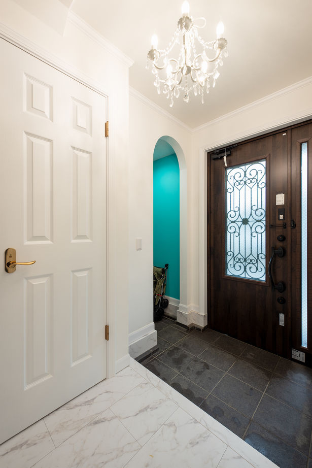 【SUUMO】 【2883万円｜32坪｜準防火仕様｜間取り図有】重厚感×パリ・アパルトマン。吹き抜けが描く陽だまりに猫も - ノーザンハウス の建築実例詳細 | 注文住宅