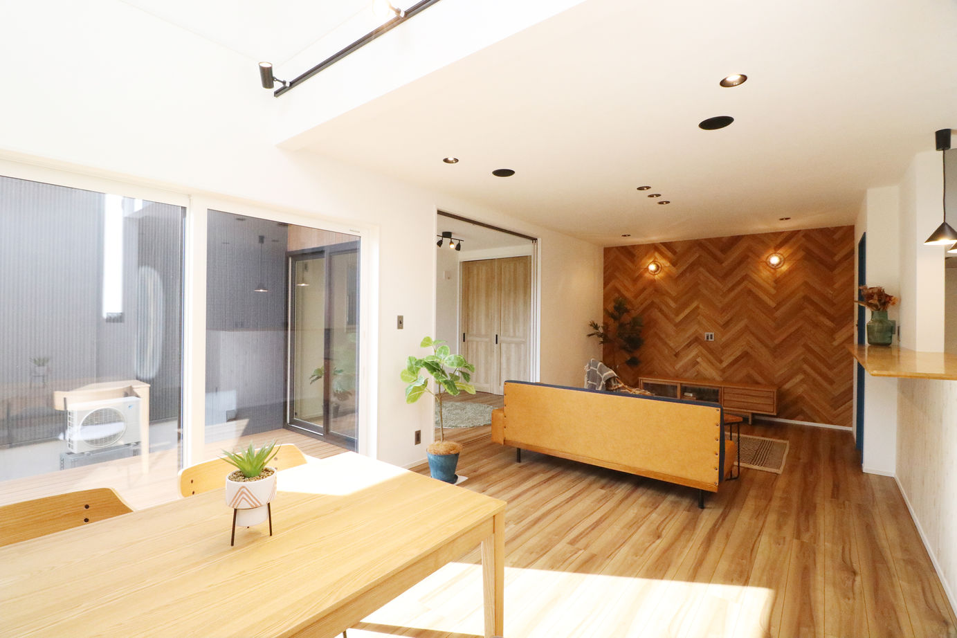 【SUUMO】 【小松市/ウッドデッキ/吹抜け】ZERO-CUBE+BOX - 伊地知組 の建築実例詳細 | 注文住宅