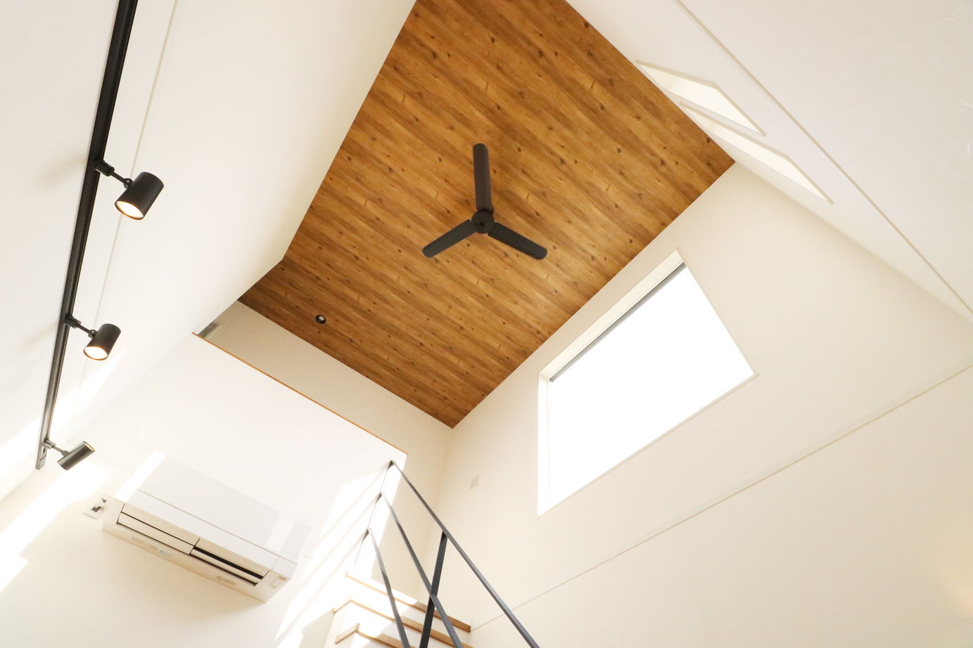 【SUUMO】 【小松市/ウッドデッキ/吹抜け】ZERO-CUBE+BOX - 伊地知組 の建築実例詳細 | 注文住宅