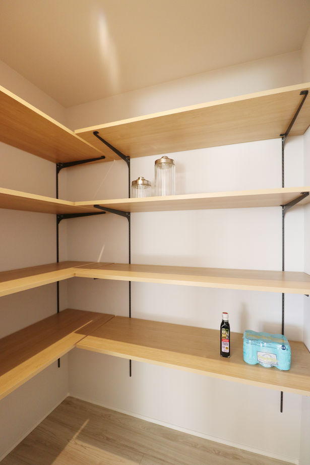 【SUUMO】 【小松市S様邸/アイランドキッチン/パントリー】ZERO-CUBE+BOX - 伊地知組 の建築実例詳細 | 注文住宅