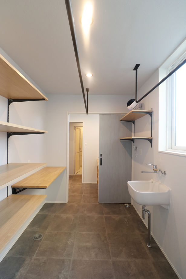 【SUUMO】 【小松市S様邸/アイランドキッチン/パントリー】ZERO-CUBE+BOX - 伊地知組 の建築実例詳細 | 注文住宅