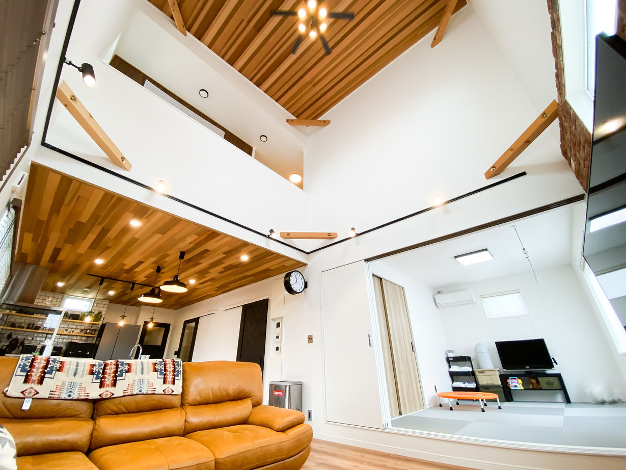 【SUUMO】 【38.5坪/2200万円台/2F/間取り有】性能もデザイン暮らしやすさも。ZEH仕様のクールな2階建て - エイ・ワン(A-1 home) の建築実例詳細 | 注文住宅