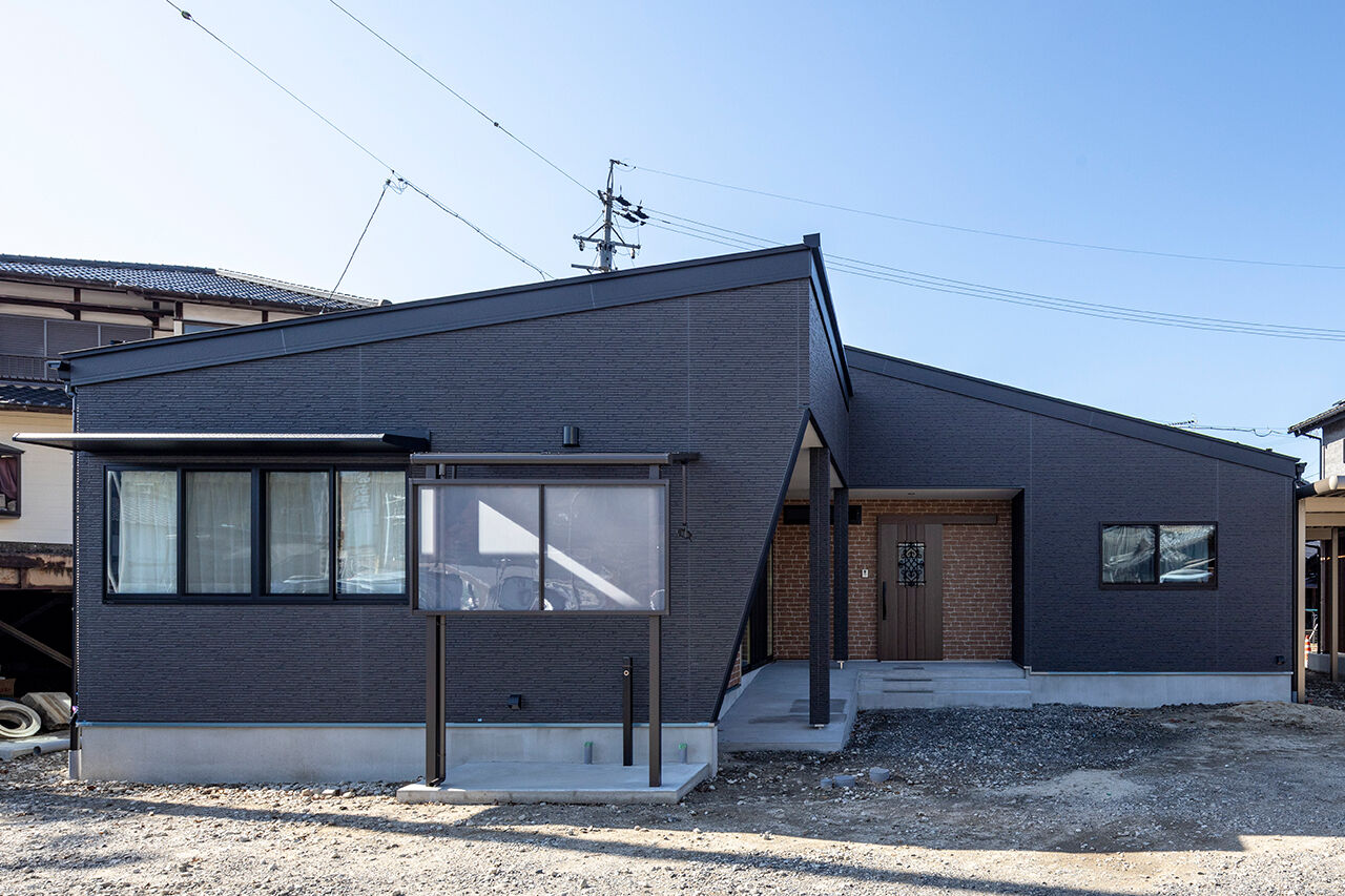 【SUUMO】 【2000万円台後半・34.3坪】母娘、祖母がお互いのプライバシーに配慮しながら気兼ねなく暮らせる平屋 - ハヤカワホーム の建築実例詳細 | 注文住宅