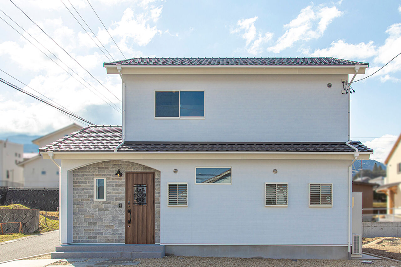 【SUUMO】 【2000万円台前半・プロバンス風】南欧テイストの可愛らしいお家。家事ラク動線や子育てのしやすさも特徴 - ハヤカワホーム の建築実例詳細 | 注文住宅