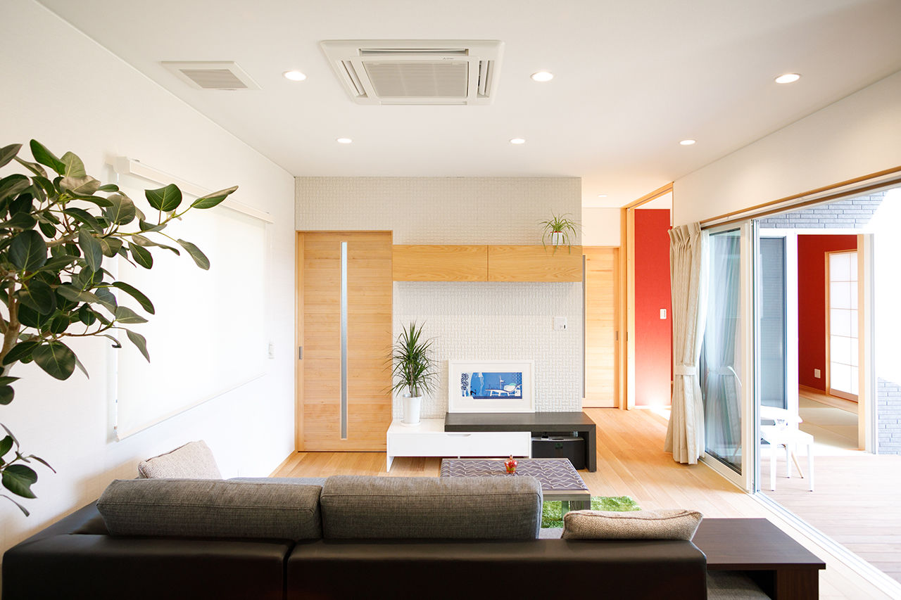 【SUUMO】 【福井県越前市/2800万円/57.4坪/4LDK/ZEH】中庭を囲み、家族のつながりを感じられるZEH住宅 - タナベ住建 の建築実例詳細 | 注文住宅