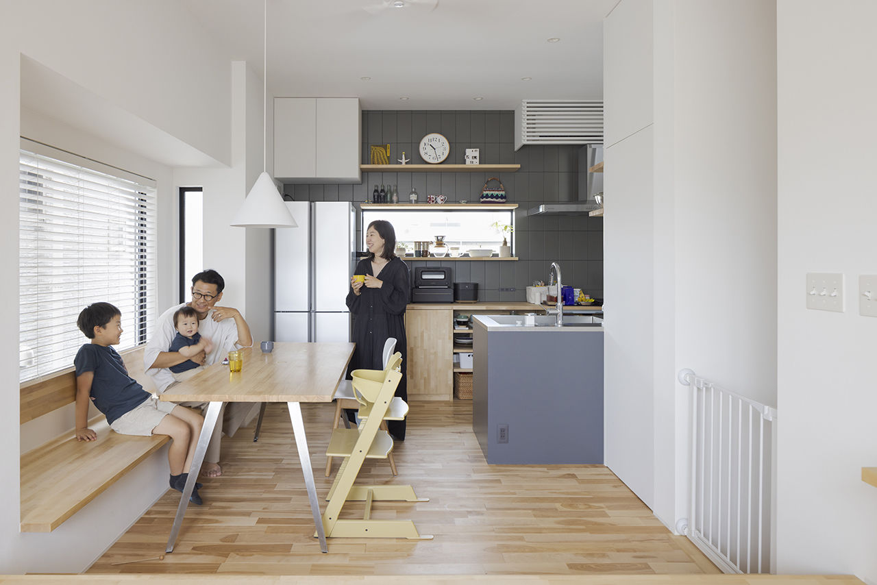 【SUUMO】 【3000万円／3階建て／2階リビング／間取図】22坪の敷地に、豊かなデザイン性と機能性が調和する住まいを - システムホーム の建築実例詳細 | 注文住宅