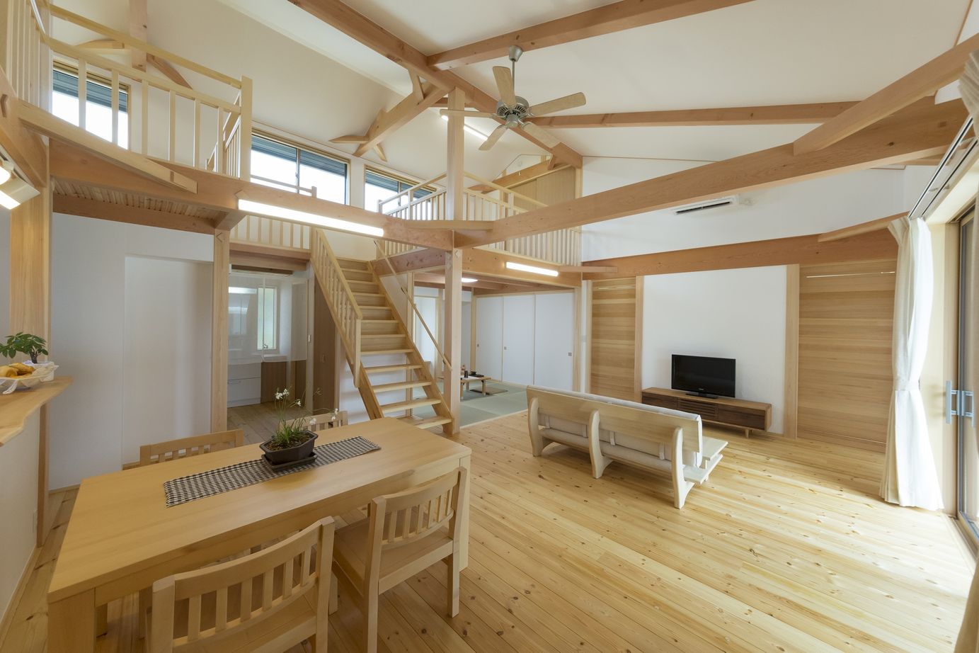 【SUUMO】 【2LDK+小屋裏】光と風が巡る、心から安らげる平屋造りの住まい - ハウジングサービス の建築実例詳細 | 注文住宅