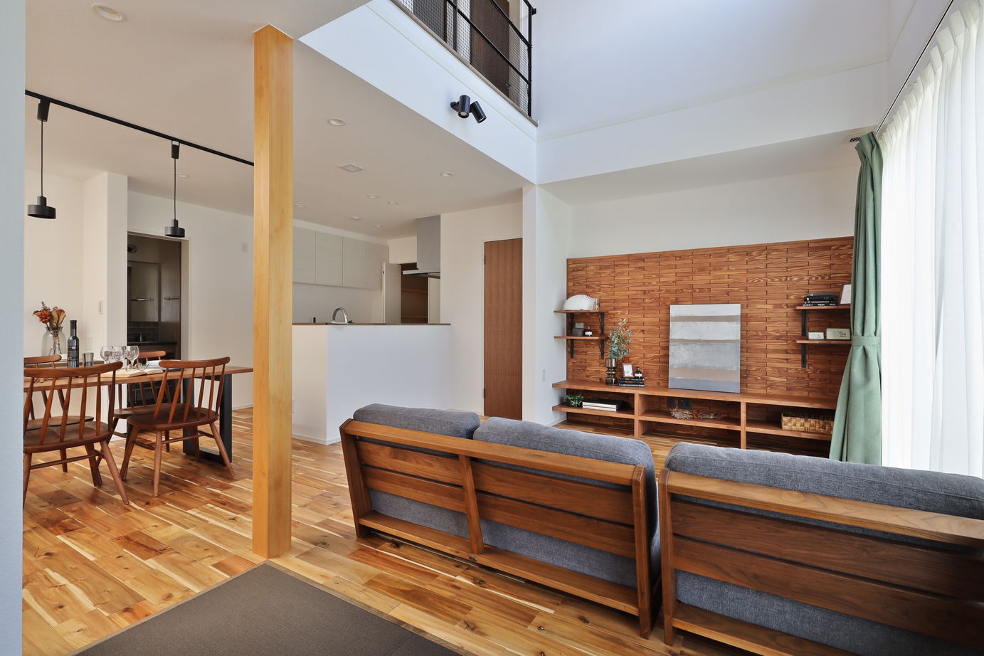 【SUUMO】 【滑川市/3LDK/37坪/毎日木の香りや温もりに包まれる】陽の光がひろがる家 - タカノホーム 富山第一展示場の建築実例詳細 | 注文住宅