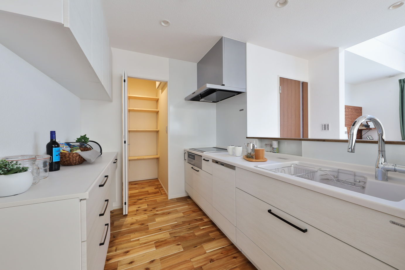 【SUUMO】 【滑川市/3LDK/37坪/毎日木の香りや温もりに包まれる】陽の光がひろがる家 - タカノホーム 富山第一展示場の建築実例詳細 | 注文住宅