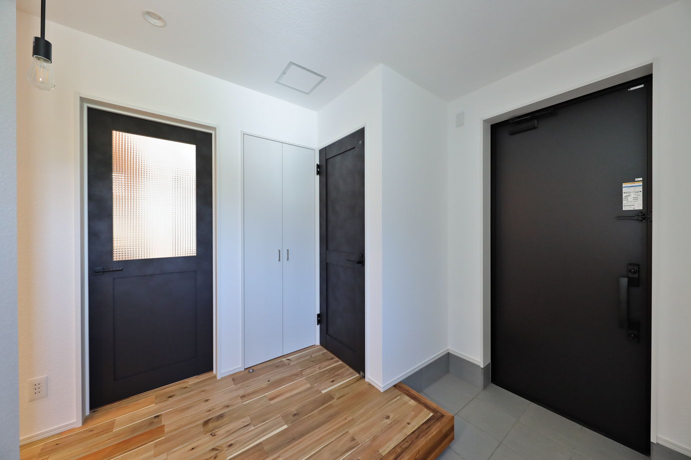 【SUUMO】 【富山市/3LDK/36坪/家事楽動線】毎日の生活が楽しくなるお家 - タカノホーム 富山第一展示場の建築実例詳細 | 注文住宅