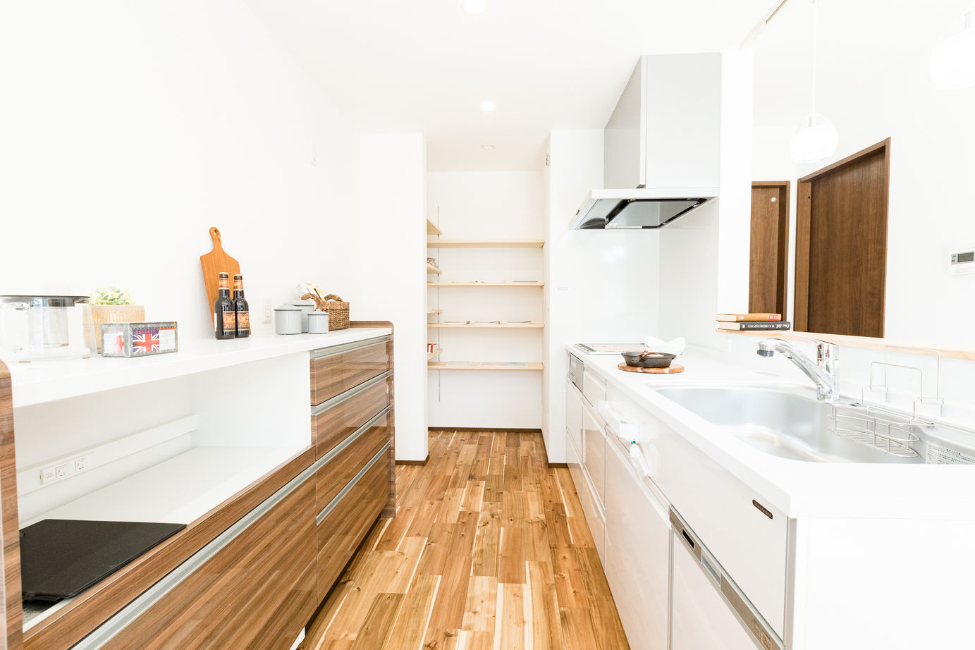 【SUUMO】 【金沢市/4LDK/30坪/収納豊富で快適な住まい】多層階で風と光が通る家 - タカノホーム 金沢南展示場の建築実例詳細 | 注文住宅