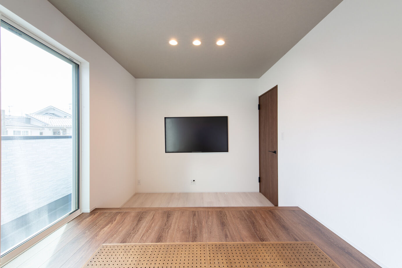 【SUUMO】 20代夫婦がこだわったのは、23畳の広く明るいリビング。みんな集まってもゆったり楽しむことができる家 - エルフィン の建築実例詳細 | 注文住宅