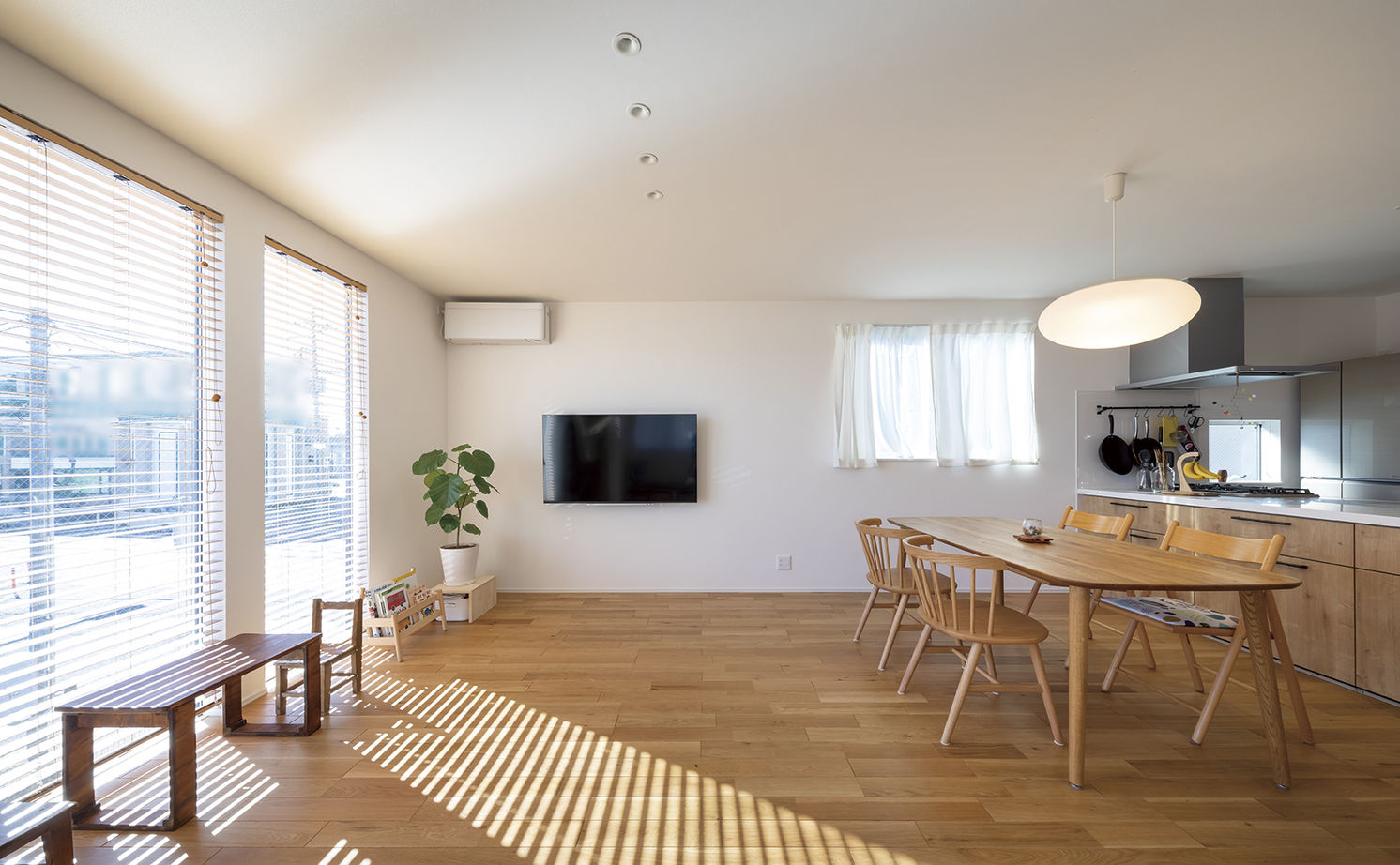 【SUUMO】 【3000万円台/3階建て/30坪台/間取り図】インテリアのアレンジを楽しめる3階建て。住み手の個性が見える家 - アールギャラリー(アールプランナー) 新宿ショールームの建築 ...