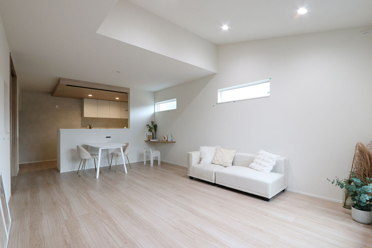 【SUUMO】 【京都府京都市/1000万円台/間取り図有】高天井で開放的な2階LDK。白を基調にアーチが彩る、さわやかな空間 - グランレブリー の建築実例詳細 | 注文住宅