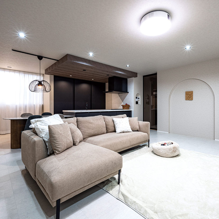 【SUUMO】 【2300万円で建てた家／間取り図有】20代で実現！広いリビングとこだわりのエクステリアが映える家 - 昭和建設 櫛原展示場の建築実例詳細 | 注文住宅