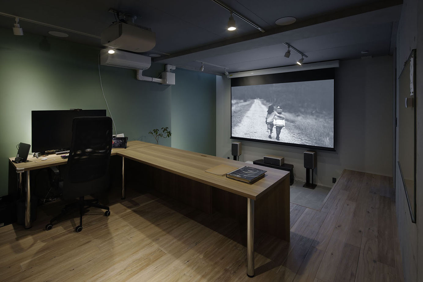 【SUUMO】 【6000万円～6499万円／地下室／2階リビング／間取図有】緑を楽しむ開放的なLDKとホームシアターを楽しむ家 - 僕らの家 本社の建築実例詳細 | 注文住宅