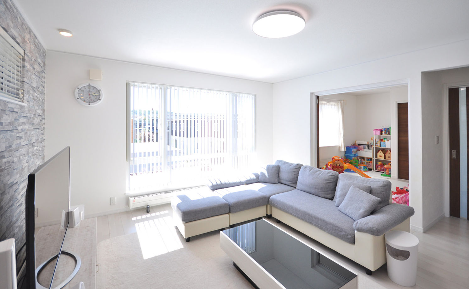 【SUUMO】 【夫婦＋子ども3人/4LDK間取り図/収納充実/趣味部屋】室内からも車が愛でられるビルトインガレージハウス - イワクラホーム の建築実例詳細 | 注文住宅