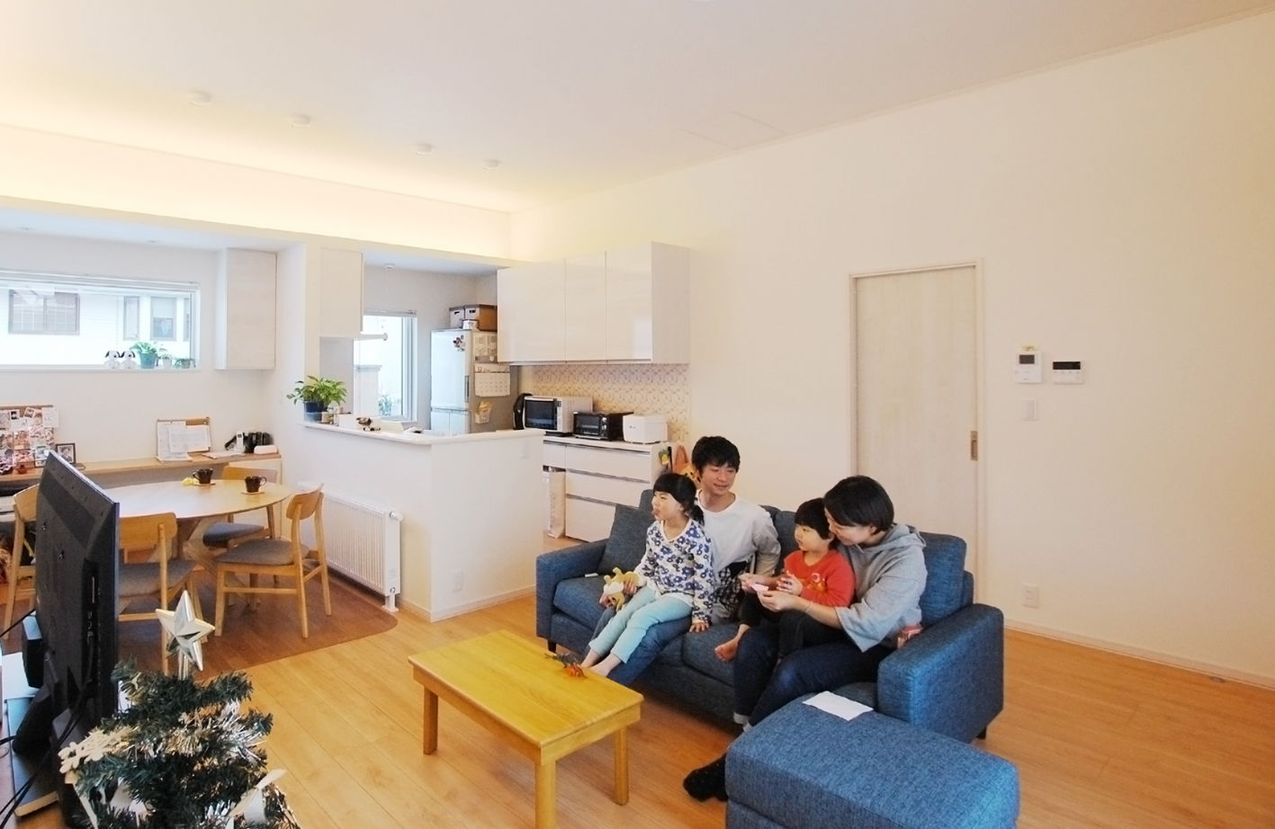 【SUUMO】 【札幌市/4人家族(子ども2人)/4LDK間取図/平屋】子どもものびのび暮らせる開放的な平屋の家 - イワクラホーム の建築実例詳細 | 注文住宅