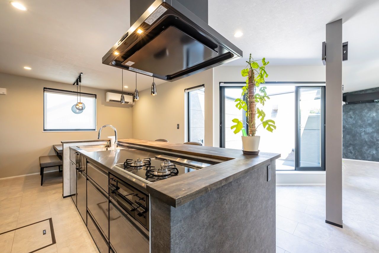 【SUUMO】 【川口市/2LDK/2000万円台】開放感あふれる2階のキッチンで趣味の料理を満喫 - ROOTS の建築実例詳細 | 注文住宅