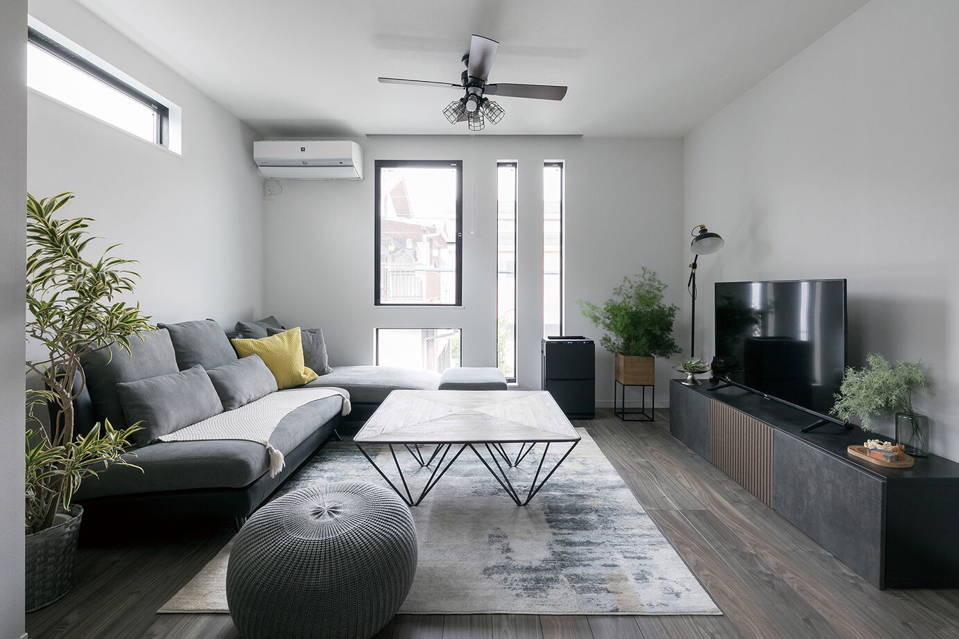 【SUUMO】 【2100万円～2199万円／敷地17坪／間取図有】デザイン性と実用性を兼ね備えたプランに、建築士の施主も納得 - フォーライフ の建築実例詳細 | 注文住宅