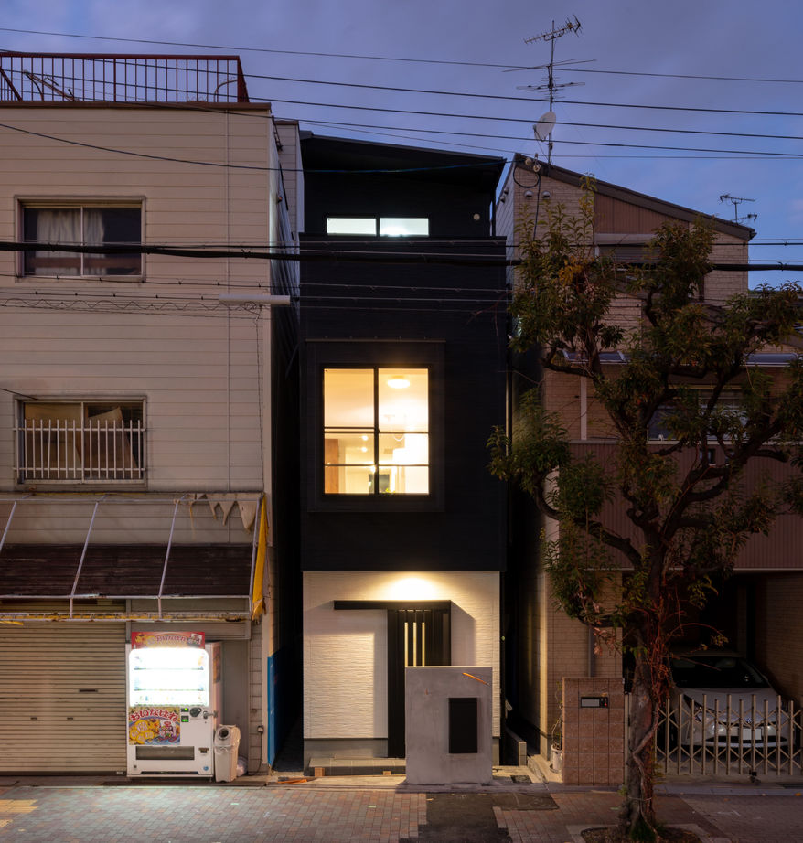 【SUUMO】 【大阪市/1000万円台/30坪/狭小/3階建て/間取り】駅前に建てた幅2.7mの家 - HOUSECODE(ハウスコード） の建築実例詳細 | 注文住宅