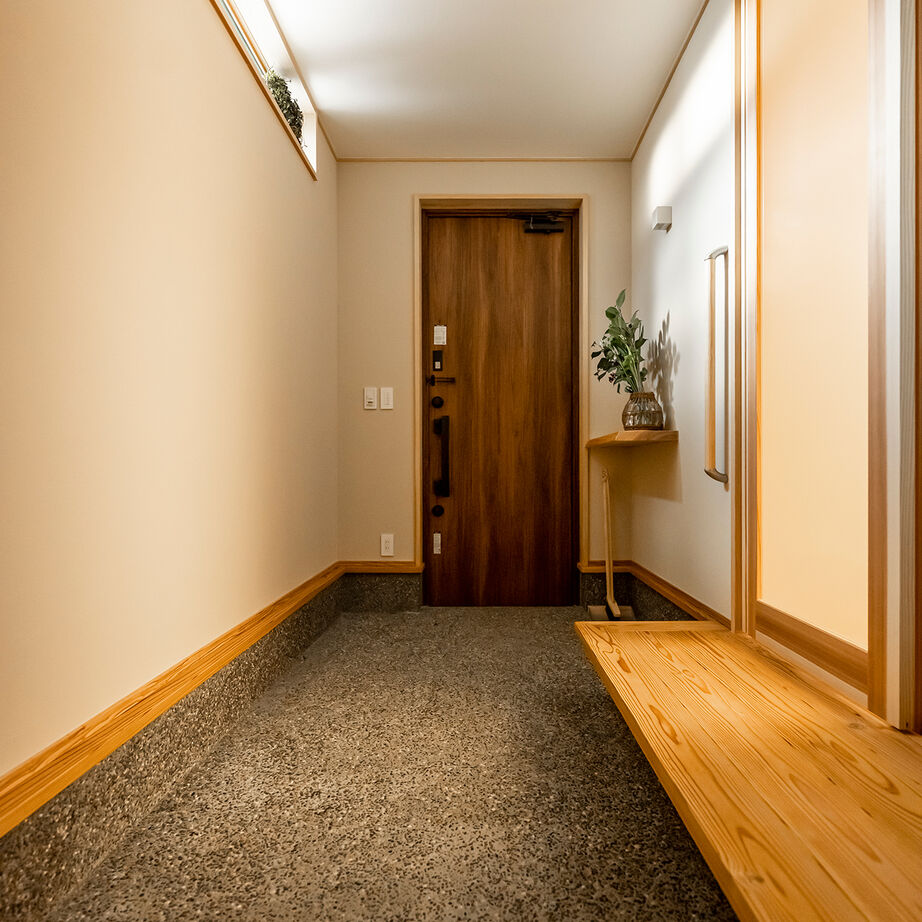 【SUUMO】 【ZEH住宅/34.8坪/2階建て/間取り図あり】旗竿地で叶えた快適空間。子育て世帯に嬉しいアイディが満載の家 - エコワークス 福岡オフィスの建築実例詳細 | 注文住宅