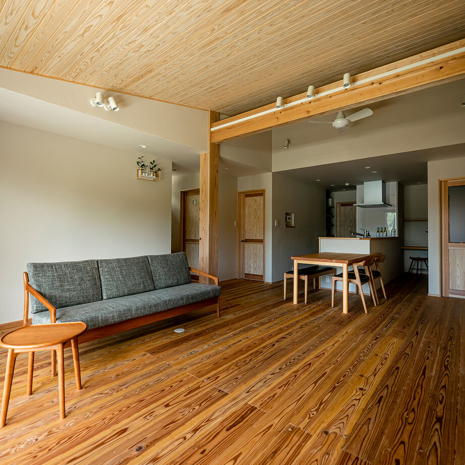 【SUUMO】 【ZEH住宅/40.2坪/平屋/間取り図あり/店舗併用】26.9坪の平屋（居住空間）と、こだわりデザインのお店！ - エコワークス 福岡オフィスの建築実例詳細 | 注文住宅