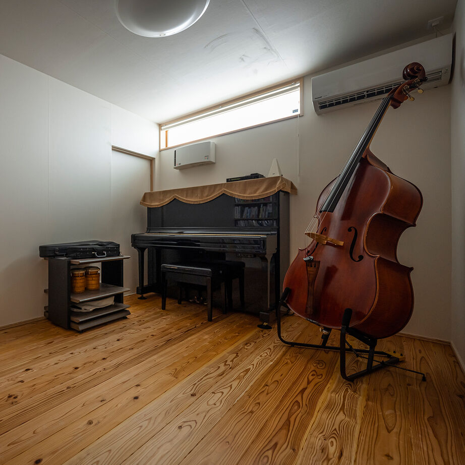 【SUUMO】 【ZEH住宅/47.7坪/平屋/間取り図あり】ストレスフリーな8の字動線。インナーガレージのある家 - エコワークス 福岡オフィスの建築実例詳細 | 注文住宅