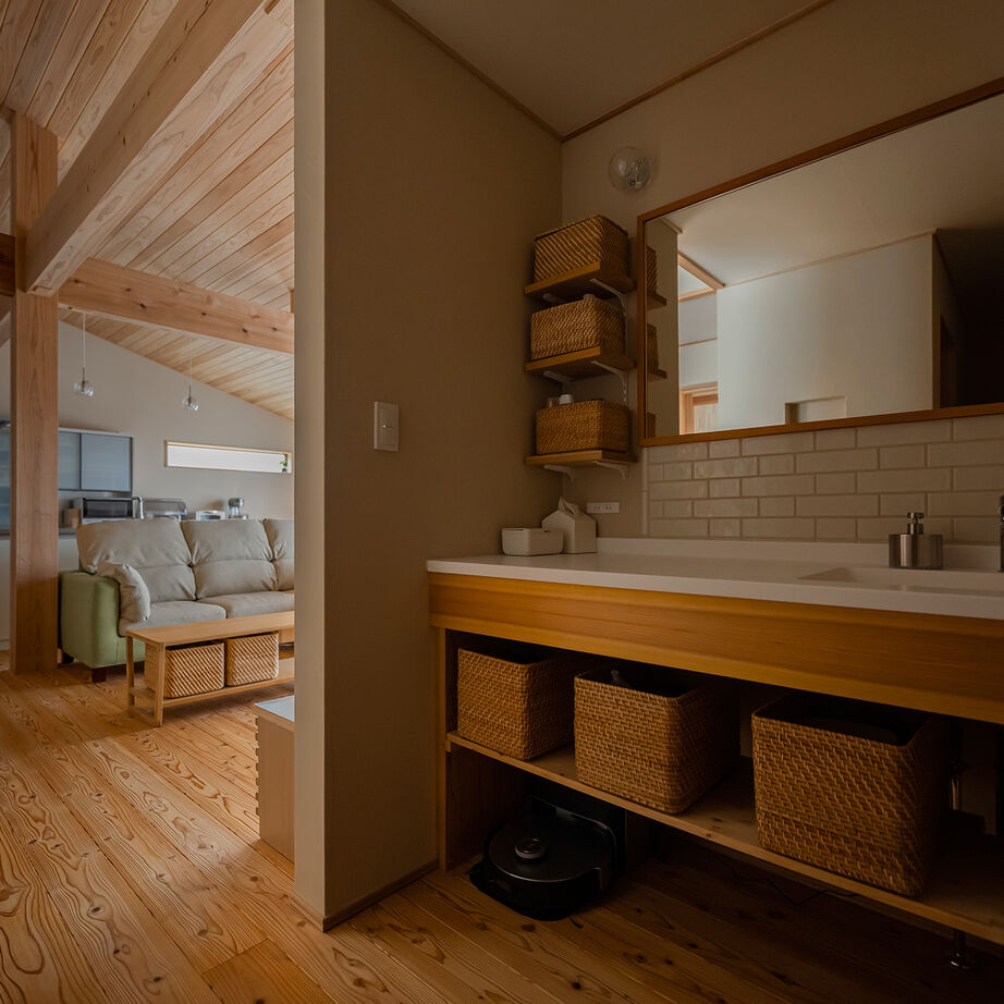 【SUUMO】 【ZEH住宅/27.6坪/平屋/間取り図あり】大切なものがすぐそばに。愛車を眺めながら、愛犬と楽しく過ごす家 - エコワークス 福岡オフィスの建築実例詳細 | 注文住宅