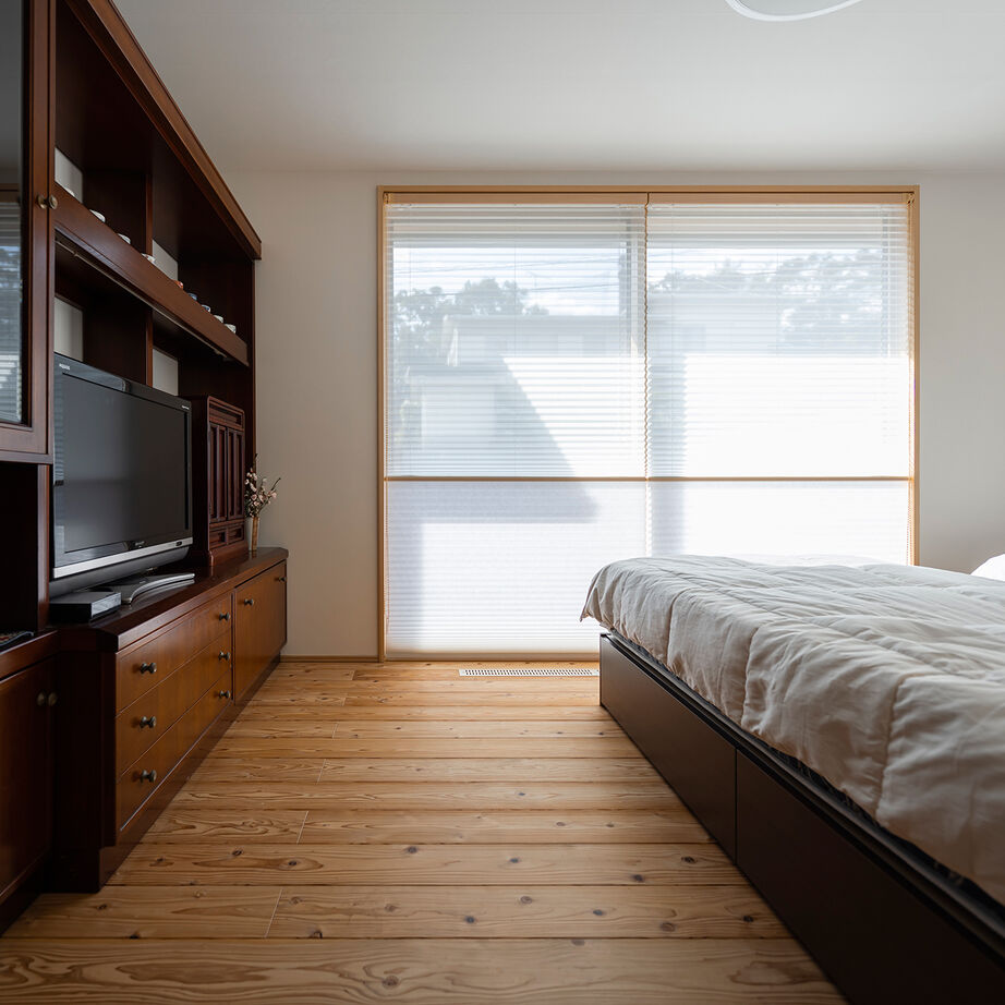 【SUUMO】 【ZEH住宅/30坪/平屋/間取り図あり】築40年の旧家から住み替えで、終の棲家に相応しい安らぎと快適を追求 - エコワークス 福岡オフィスの建築実例詳細 | 注文住宅