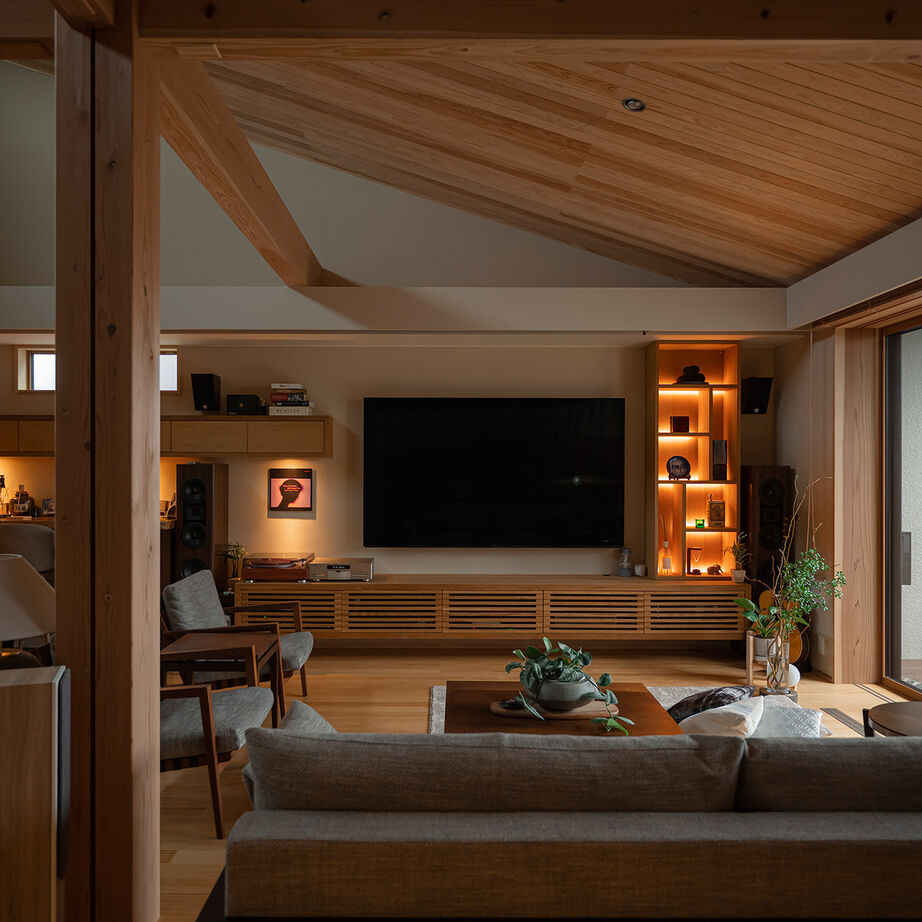 【SUUMO】 【ZEH住宅/46坪/平屋/間取り図あり】茶室やバー、ホームシアターなど、趣味を楽しむ和モダン邸宅 - エコワークス 福岡オフィスの建築実例詳細 | 注文住宅