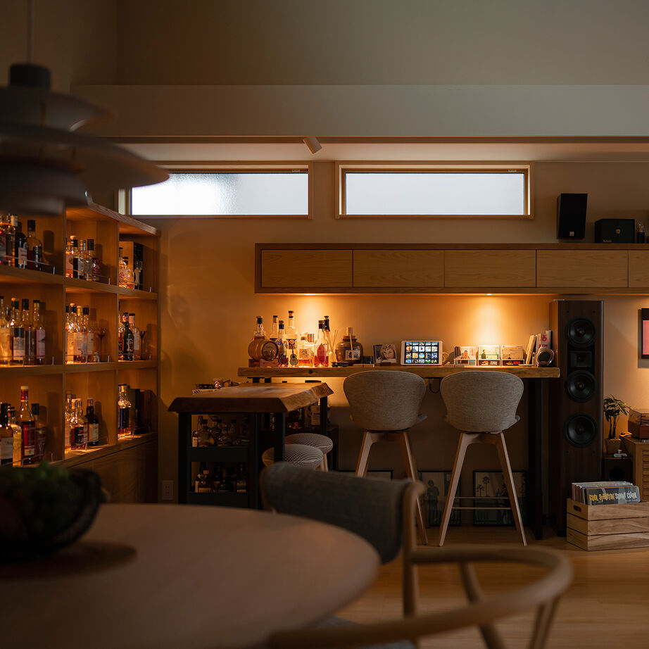 【SUUMO】 【ZEH住宅/46坪/平屋/間取り図あり】茶室やバー、ホームシアターなど、趣味を楽しむ和モダン邸宅 - エコワークス 福岡オフィスの建築実例詳細 | 注文住宅