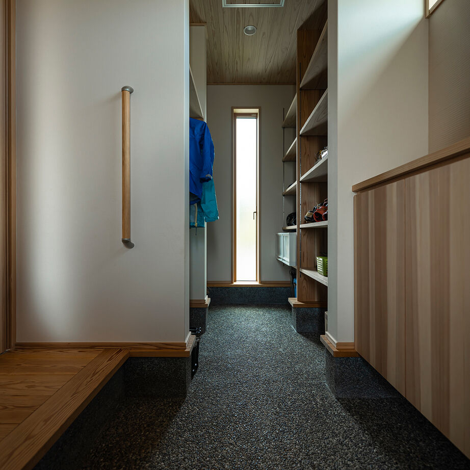 【SUUMO】 【ZEH住宅/30.1坪/平屋/間取り図あり】フレキシブルに使える畳ダイニングなど、暮らしのアイデアが満載の家 - エコワークス 福岡オフィスの建築実例詳細 | 注文住宅