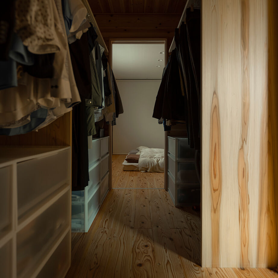 【SUUMO】 【ZEH住宅/30.1坪/平屋/間取り図あり】フレキシブルに使える畳ダイニングなど、暮らしのアイデアが満載の家 - エコワークス 福岡オフィスの建築実例詳細 | 注文住宅