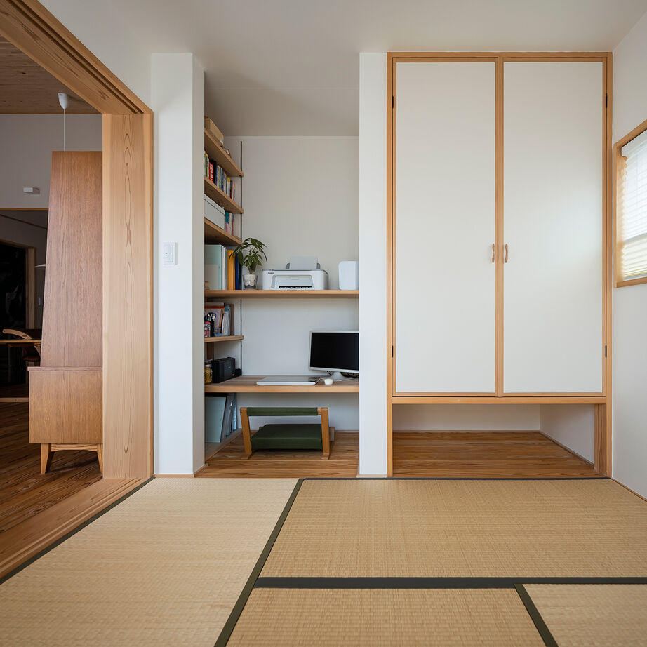 【SUUMO】 【ZEH住宅/33.5坪/平屋/間取り図あり/店舗併用】店舗と住居のいいとこ取りで、ずっと暮らしやすい家を実現 - エコワークス 福岡オフィスの建築実例詳細 | 注文住宅