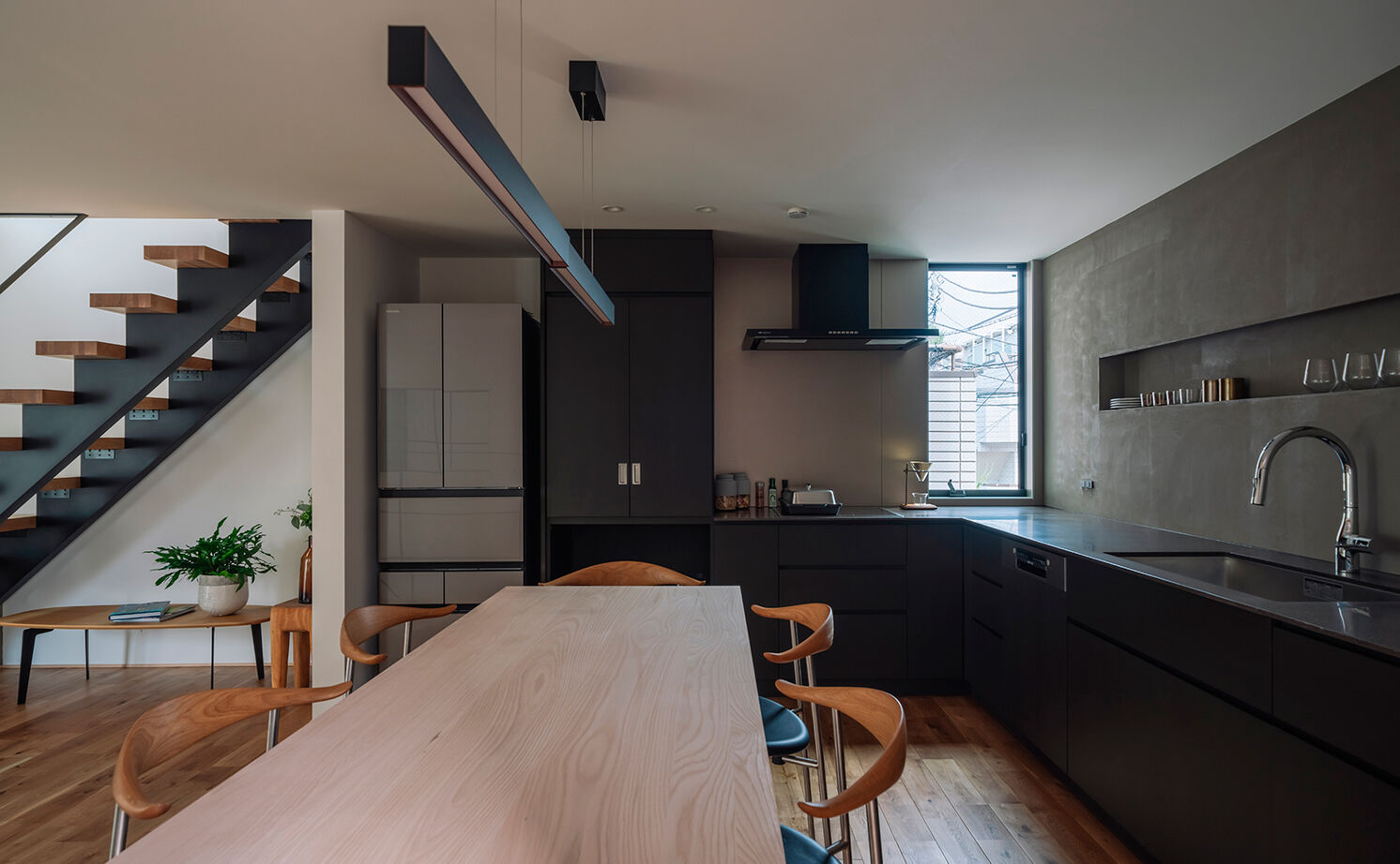 【SUUMO】 【4000万円～/38坪/ルーフデッキ】3階建てならではの屋上の開放感やバルコニーの心地よさを存分に愉しむ家 - スタジオカーサ 一級建築士事務所 本社の建築実例詳細 | 注文住宅