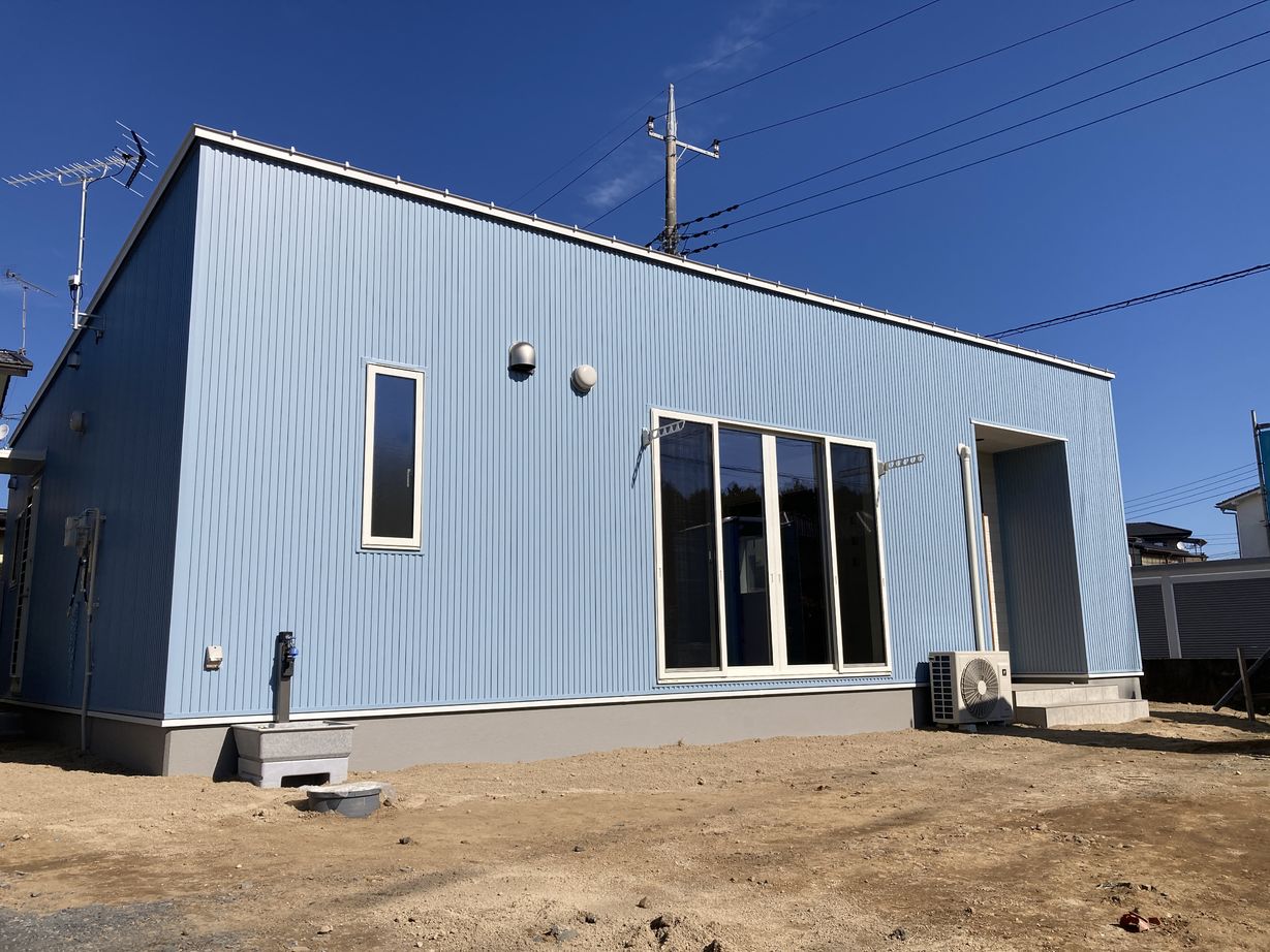 【SUUMO】 3LDK｜延べ床24.2坪｜まっすぐ家事楽動線でキレイをキープ♪ワンフロアで過ごすちょうどいい平屋暮らし - house＋ハウスプラス（三秀建設工業） の建築実例詳細 | 注文住宅