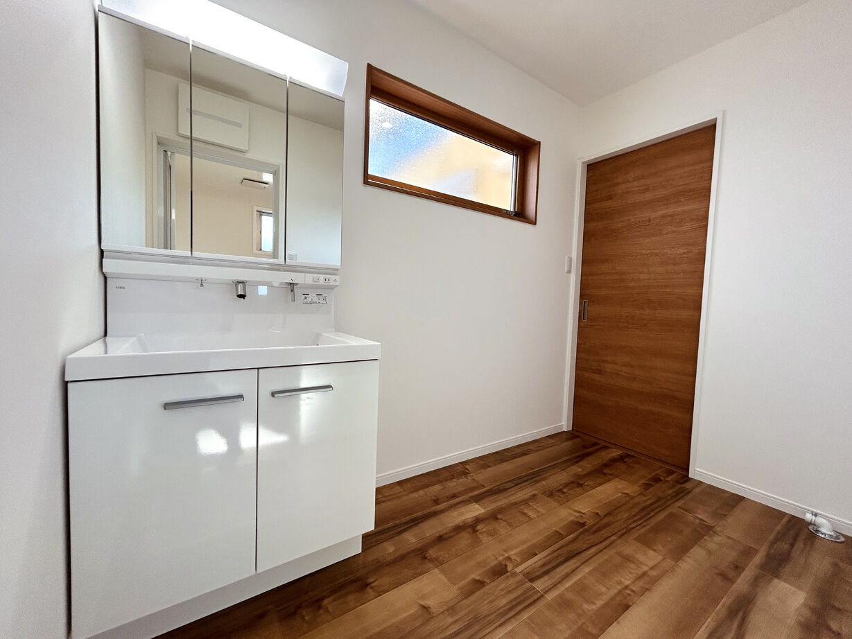 【SUUMO】 3LDK｜延べ床26.4坪｜シンプル×ナチュラルな塗り壁の平屋 - house＋ハウスプラス（三秀建設工業） の建築実例詳細 | 注文住宅