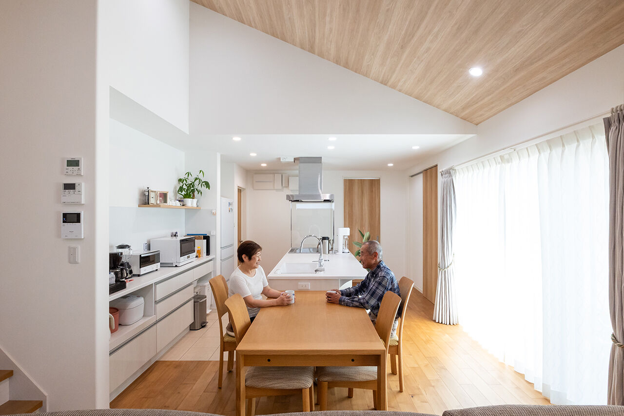 【SUUMO】 【2000万円台／平屋／勾配天井／間取図】夫婦にとって気持ちいい！快適+安心、収納上手なロフト付き平屋 - ユニバーサルホーム の建築実例詳細 | 注文住宅