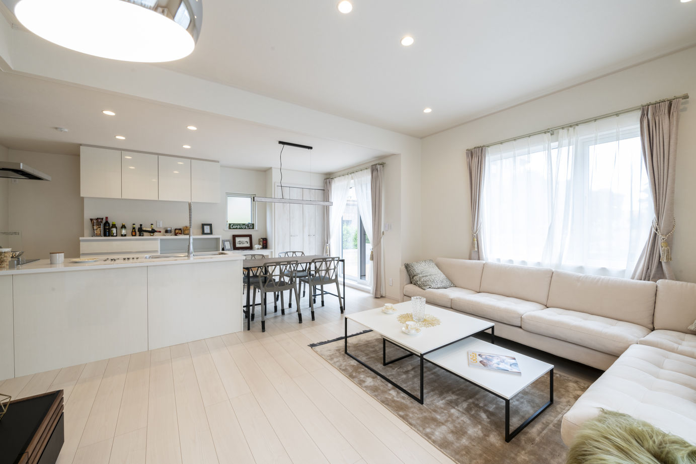 【SUUMO】 【3200万円/札幌市/4LDK間取図あり】高天井の広々LDK、誰もが憧れる贅沢な暮らし - コスモ建設 の建築実例詳細 | 注文住宅