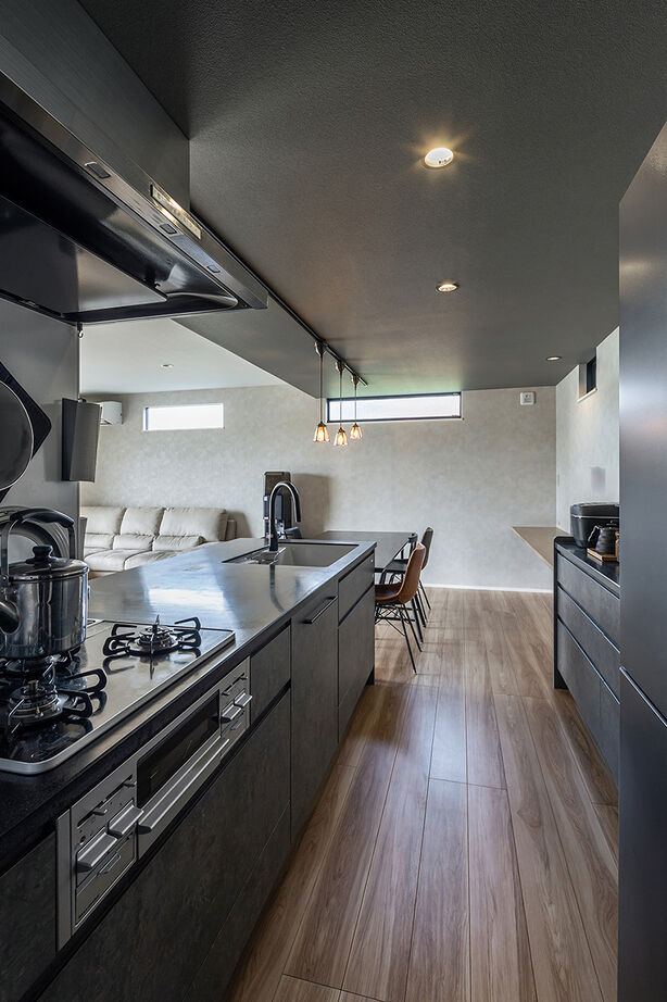 【SUUMO】 【30坪台／5LDK／家事動線／収納充実】スタイリッシュなナチュラルモノトーンの家 - ワンダーホーム の建築実例詳細 | 注文住宅