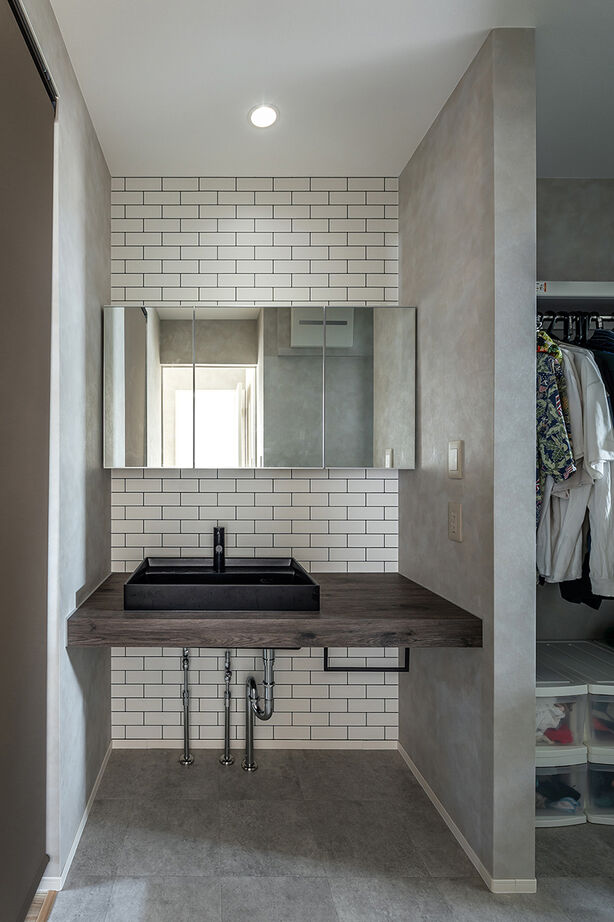 【SUUMO】 【30坪台／5LDK／家事動線／収納充実】スタイリッシュなナチュラルモノトーンの家 - ワンダーホーム の建築実例詳細 | 注文住宅