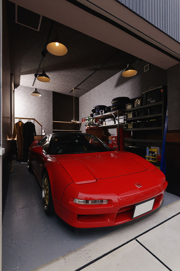 【SUUMO】 【2000万円／3階建て】念願のビルトインガレージと、県産材の無垢スギをたっぷり使ったLDKのある住まい - ライクスホーム 体感モデルハウス展示場の建築実例詳細 | 注文住宅