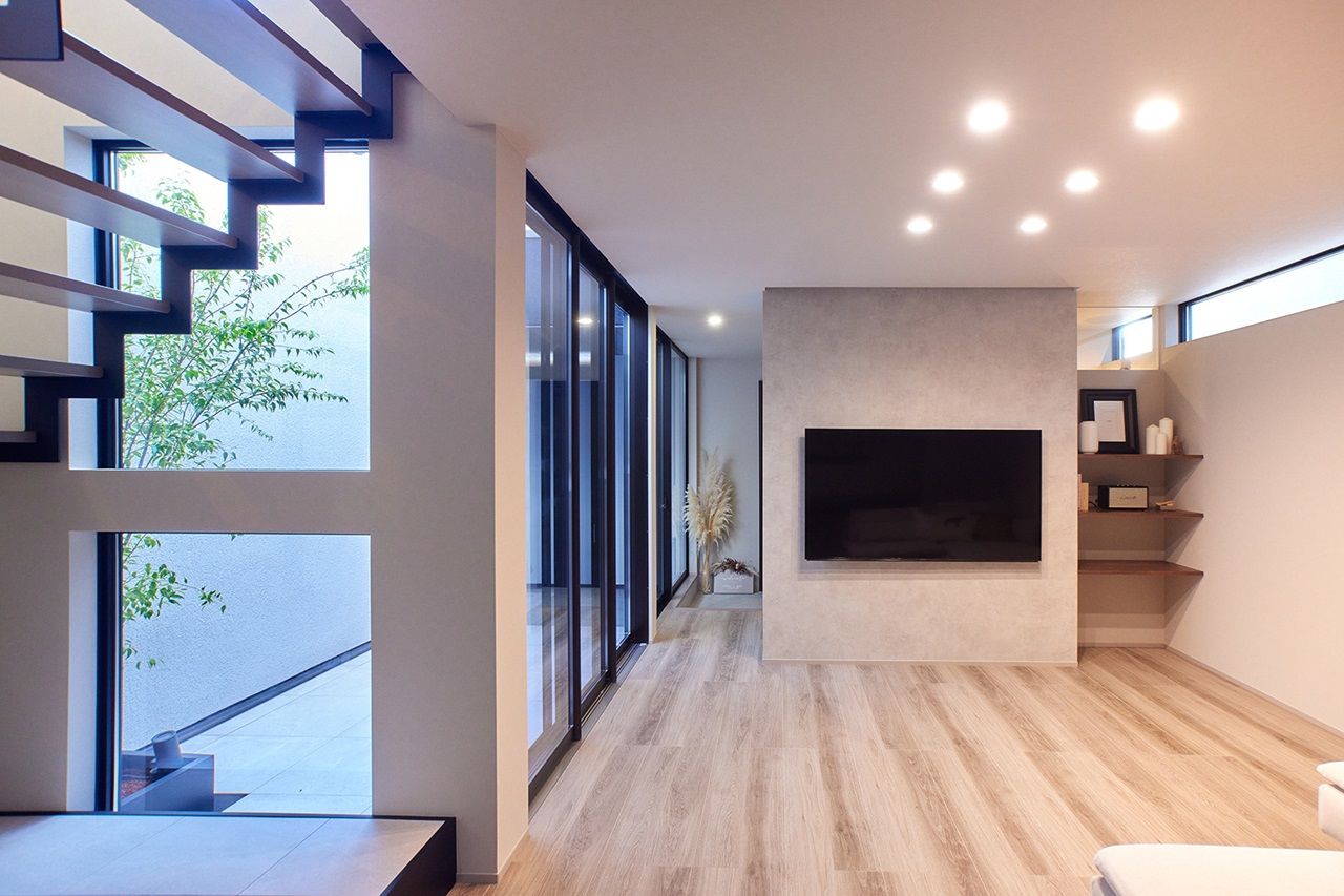 【SUUMO】 【鎌倉市/3LDK/中庭】明るさと抜け感を大切にした中庭付きの住まい - 田辺工務店 Design Officeの建築実例詳細 | 注文住宅