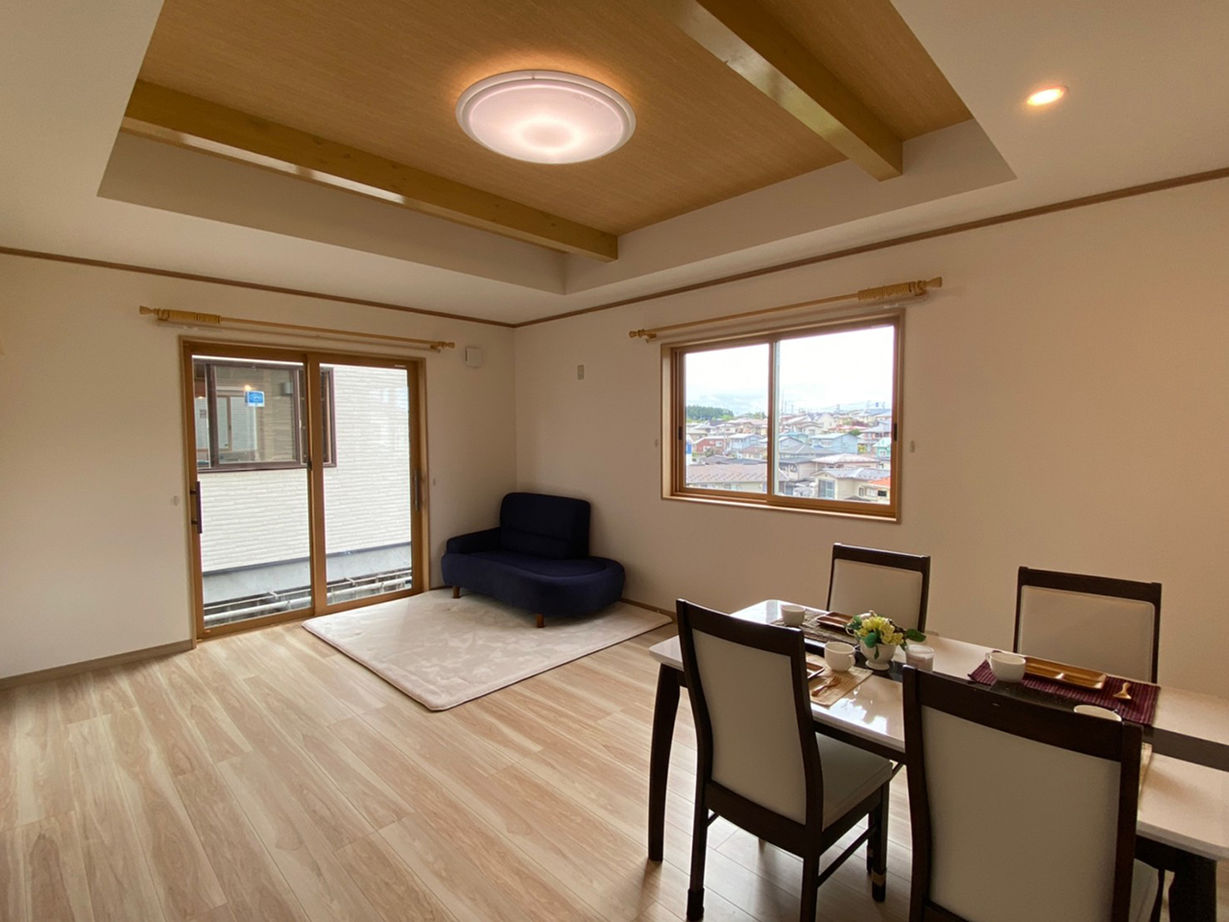 【SUUMO】 【2100万円台／2度目の家購入で理想を実現】ライフステージに応じた住替えで、暮らしをステップアップ - タクミホーム の建築実例詳細 | 注文住宅