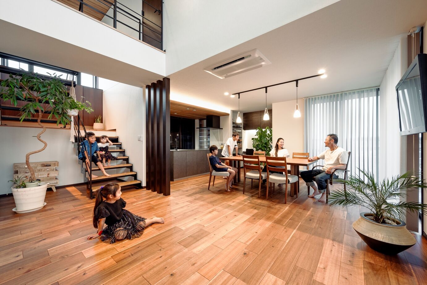 【SUUMO】 【4000万円～/60坪台/間取り図】テーマは南国リゾート。圧倒的な開放空間で、7人家族が伸びやかに暮らす - 近藤建設 展示場の建築実例詳細 | 注文住宅