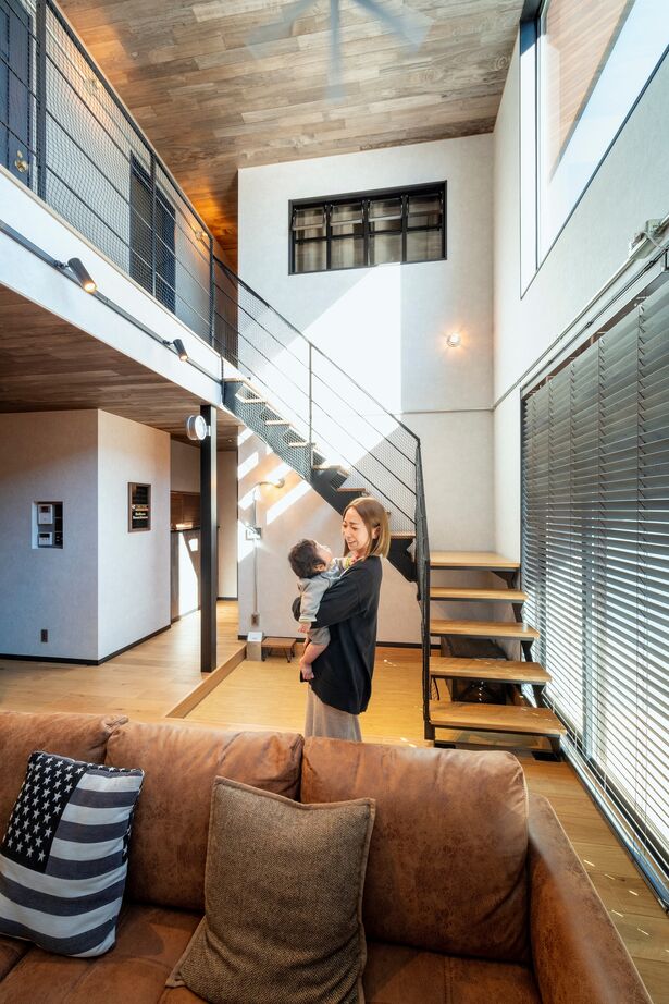 【SUUMO】 【3000万円台/40坪台/シアタールーム】インダストリアル×リゾートが素敵！夫婦の感性が光るカッコいい家 - 近藤建設 展示場の建築実例詳細 | 注文住宅