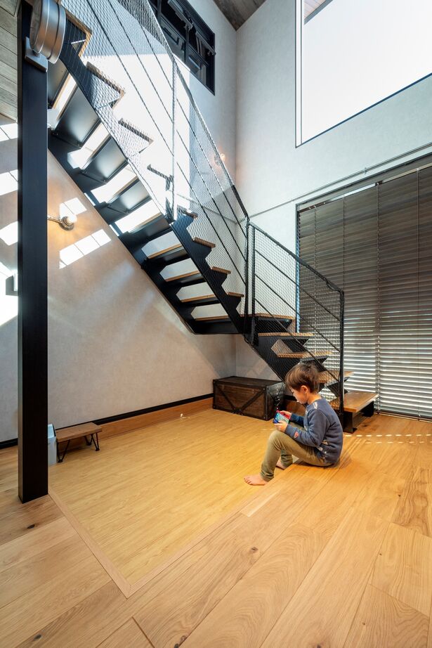 【SUUMO】 【3000万円台/40坪台/シアタールーム】インダストリアル×リゾートが素敵！夫婦の感性が光るカッコいい家 - 近藤建設 展示場の建築実例詳細 | 注文住宅