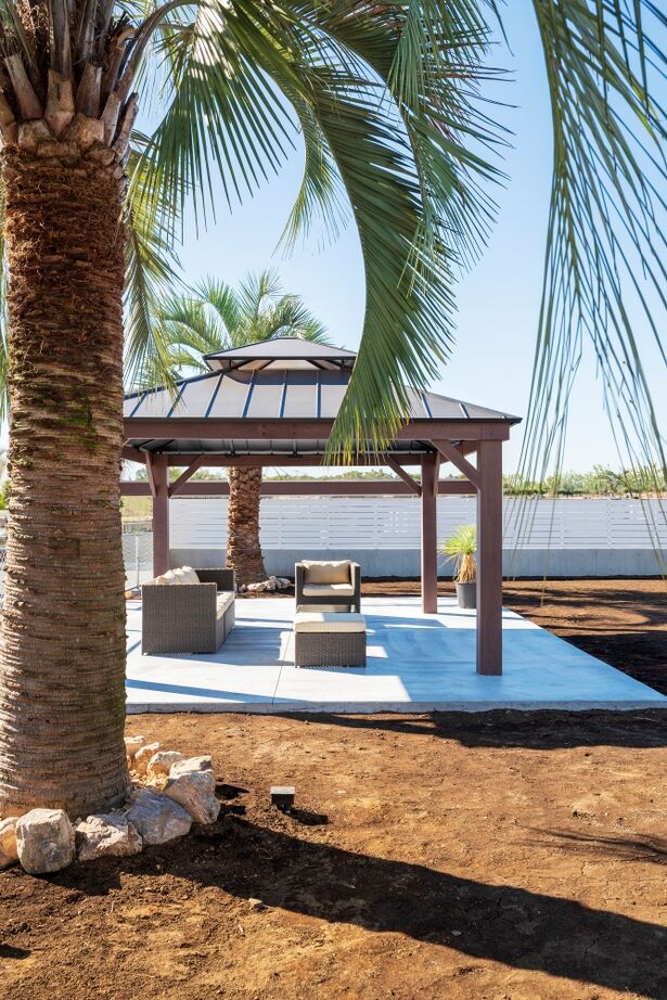 【SUUMO】 【3000万円台/40坪台/シアタールーム】インダストリアル×リゾートが素敵！夫婦の感性が光るカッコいい家 - 近藤建設 展示場の建築実例詳細 | 注文住宅